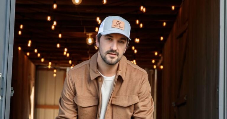 Rhett Walker: Christian Country singer loves his family, Jesus and ...